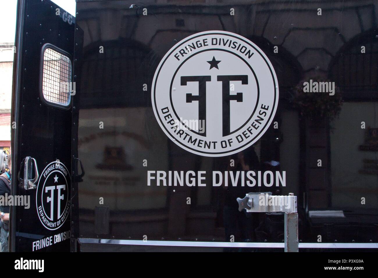 Original Film Title: FRINGE. English Title: FRINGE-TV. Year: 2008 ...