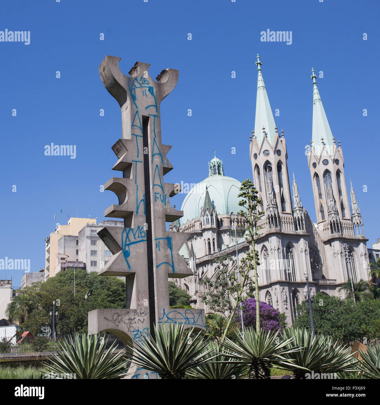 Rubem valentim hi-res stock photography and images - Alamy