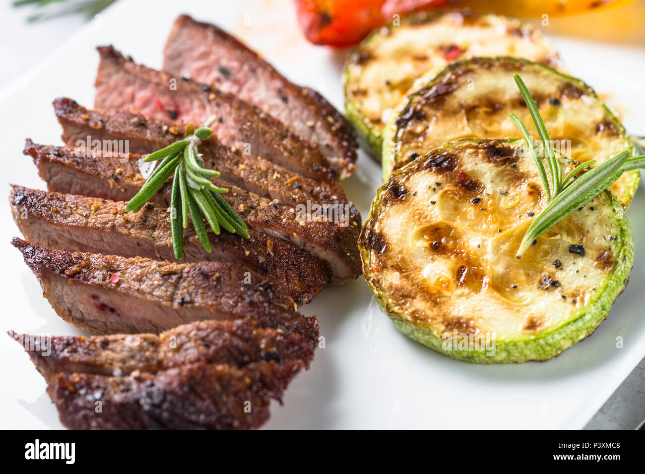 Vegetable steak hi-res stock photography and images - Alamy