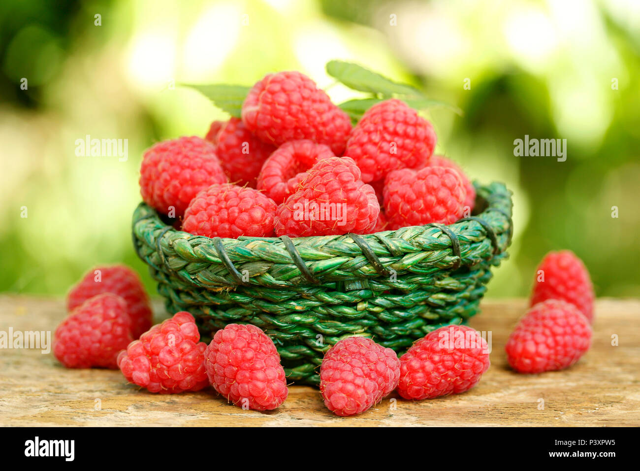 Raspberry basket hi-res stock photography and images - Alamy