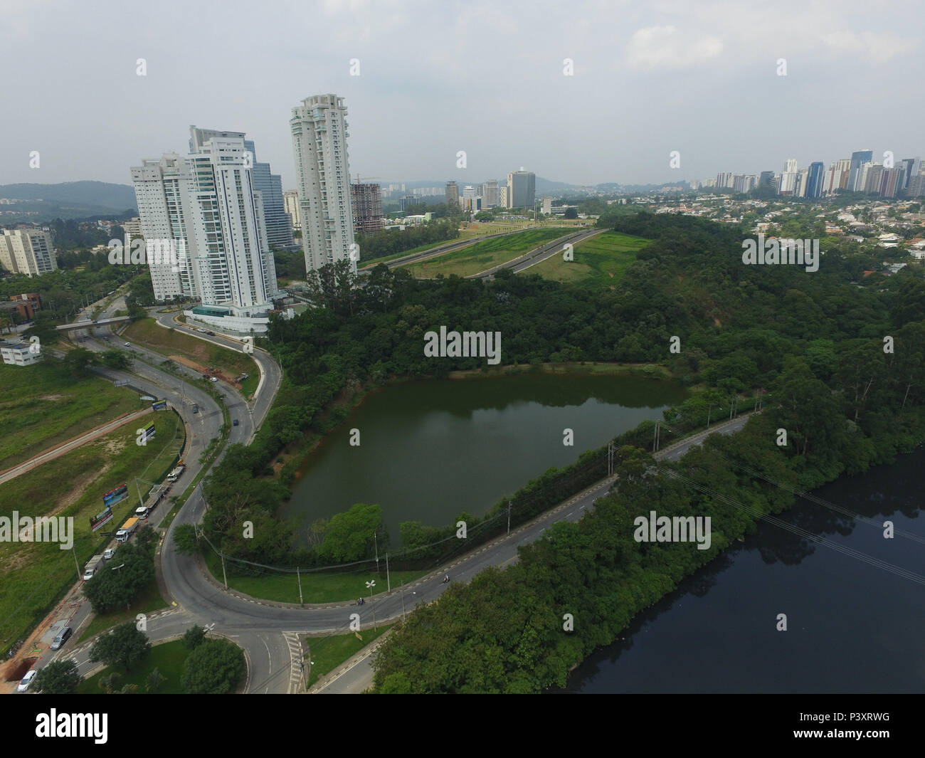 Foto aérea do Parque Ecológico de Barueri Stock Photo - Alamy