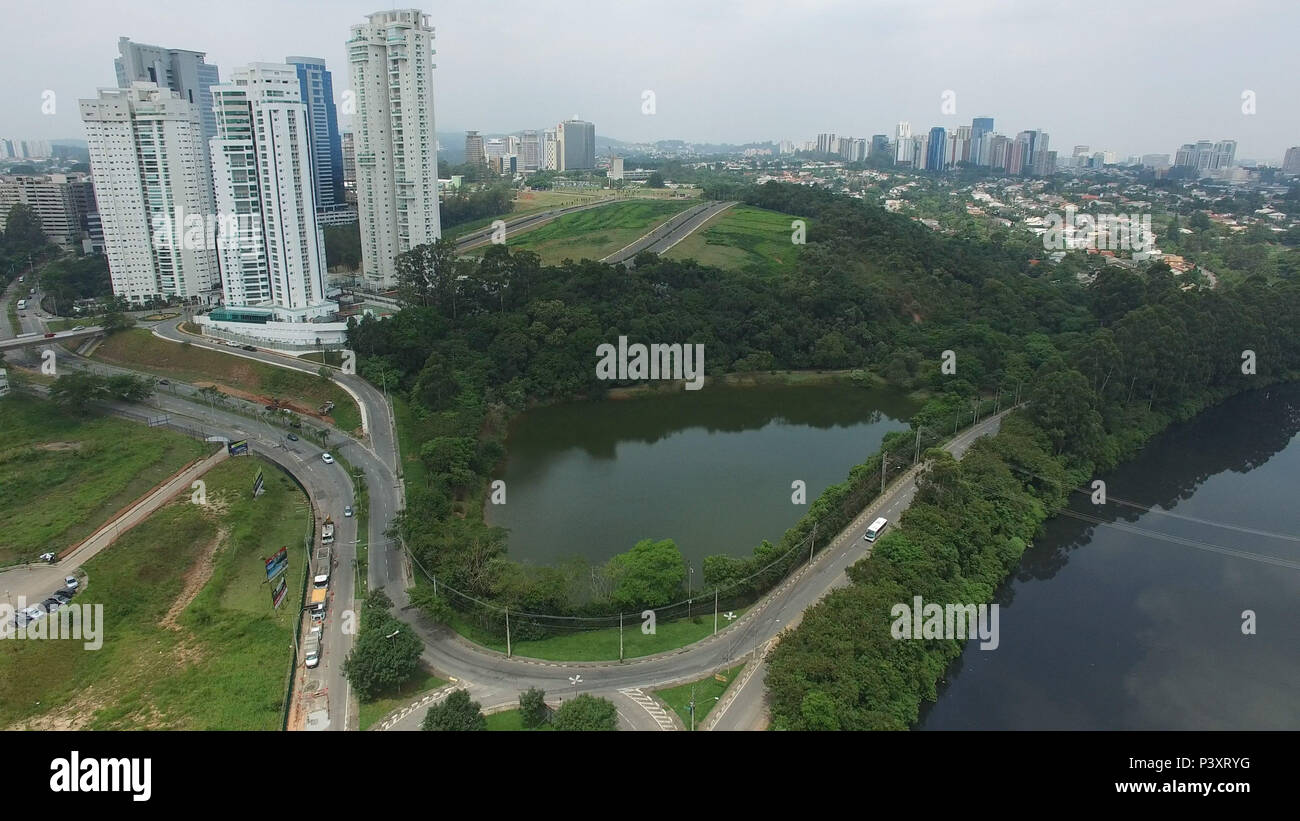 Foto aérea do Parque Ecológico de Barueri Stock Photo - Alamy