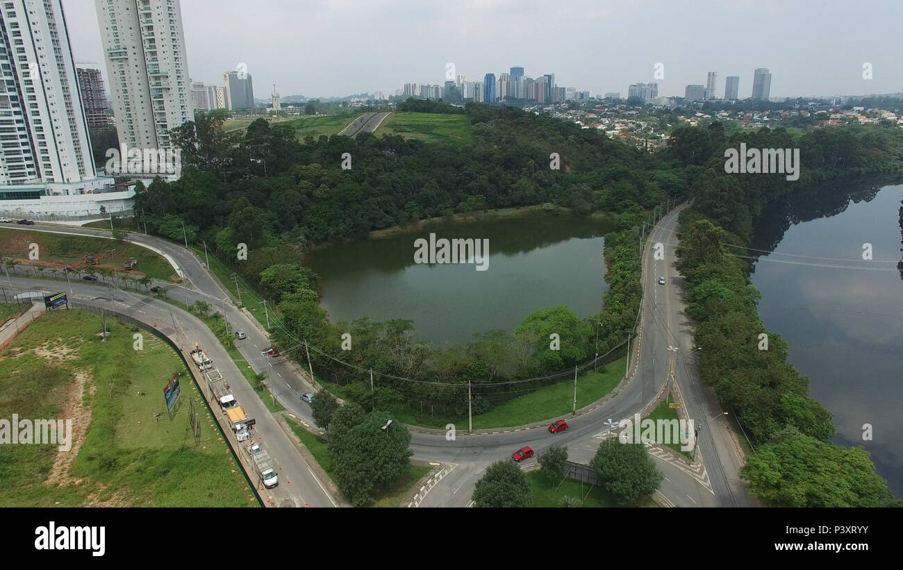 Foto aérea do Parque Ecológico de Barueri Stock Photo - Alamy