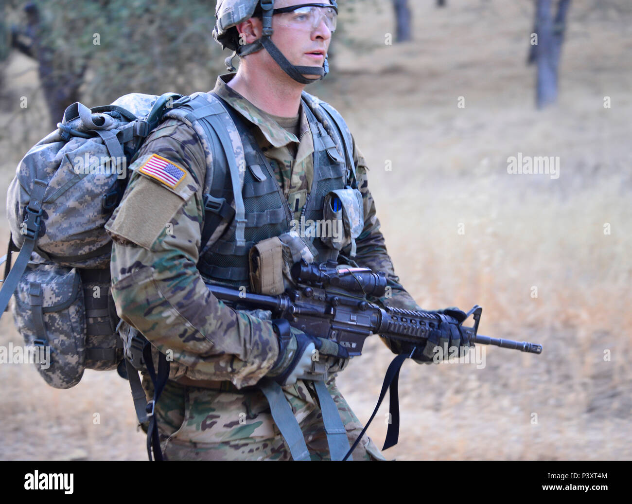 Oregon Army National Guard Soldier, 1st Lt. Matthew Shepergerdes, with ...