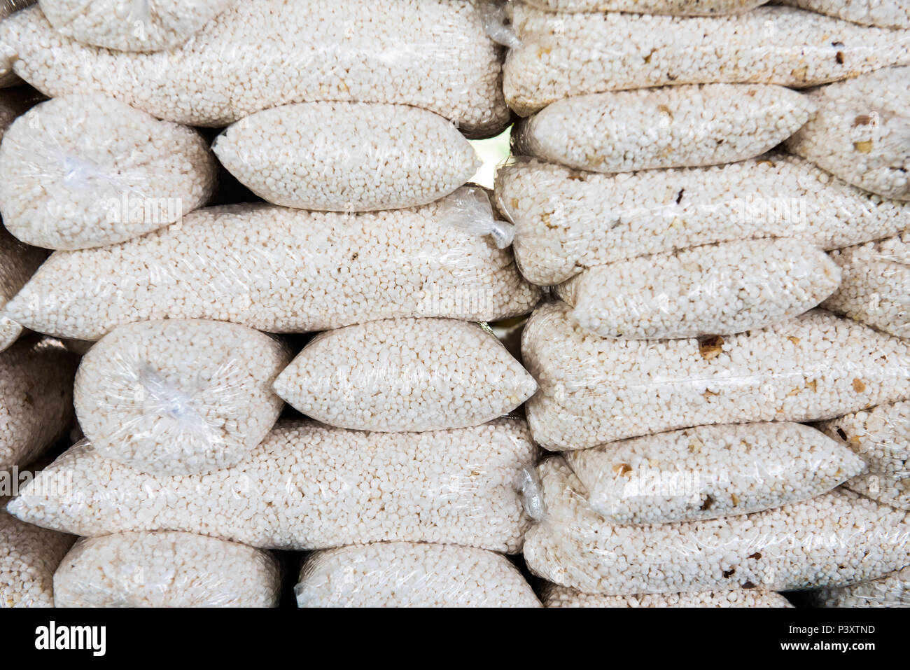 Farinha de tapioca granulada hi-res stock photography and images - Alamy