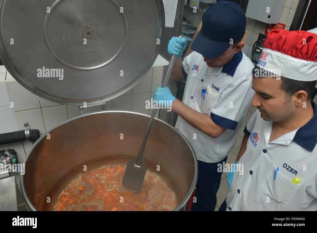 Sultans cook hi-res stock photography and images - Alamy