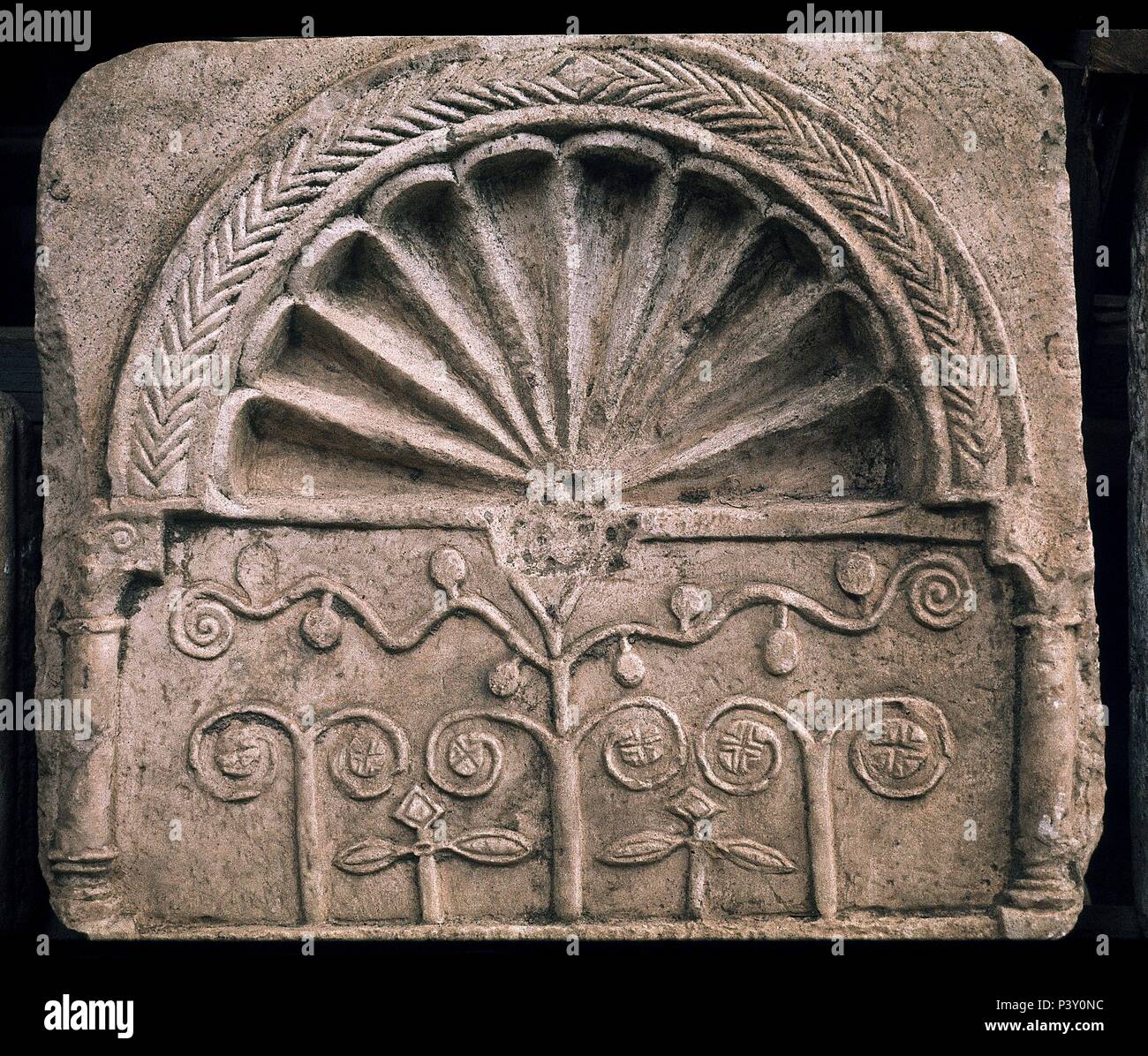 Relieve de mármol romano hi-res stock photography and images - Alamy