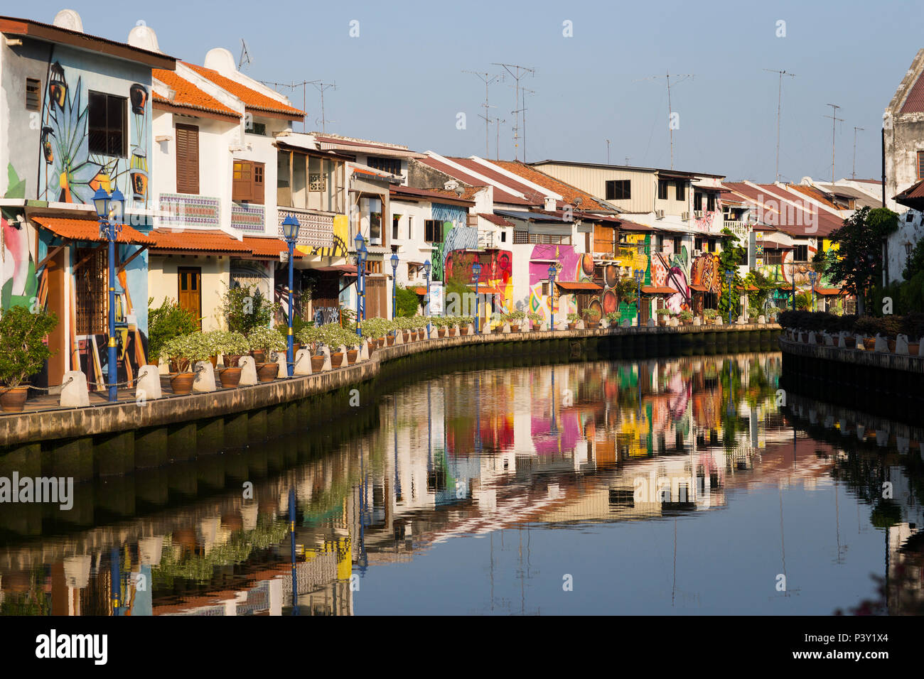Mainland Chinese and Singaporean tourists visit the historic Malaysian ...