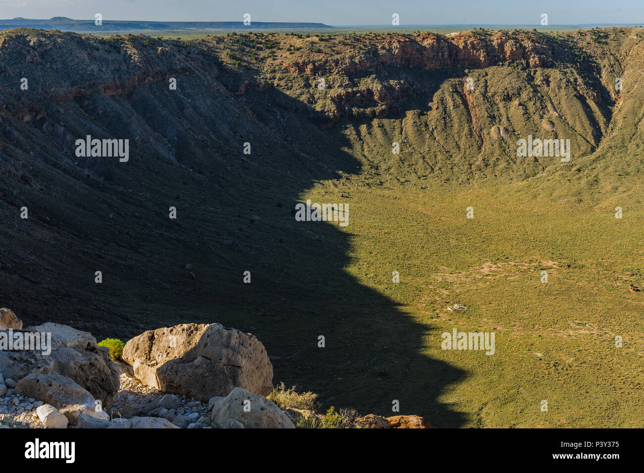 Looking down into Arizona's Meteor Crater along the southern rim Stock ...