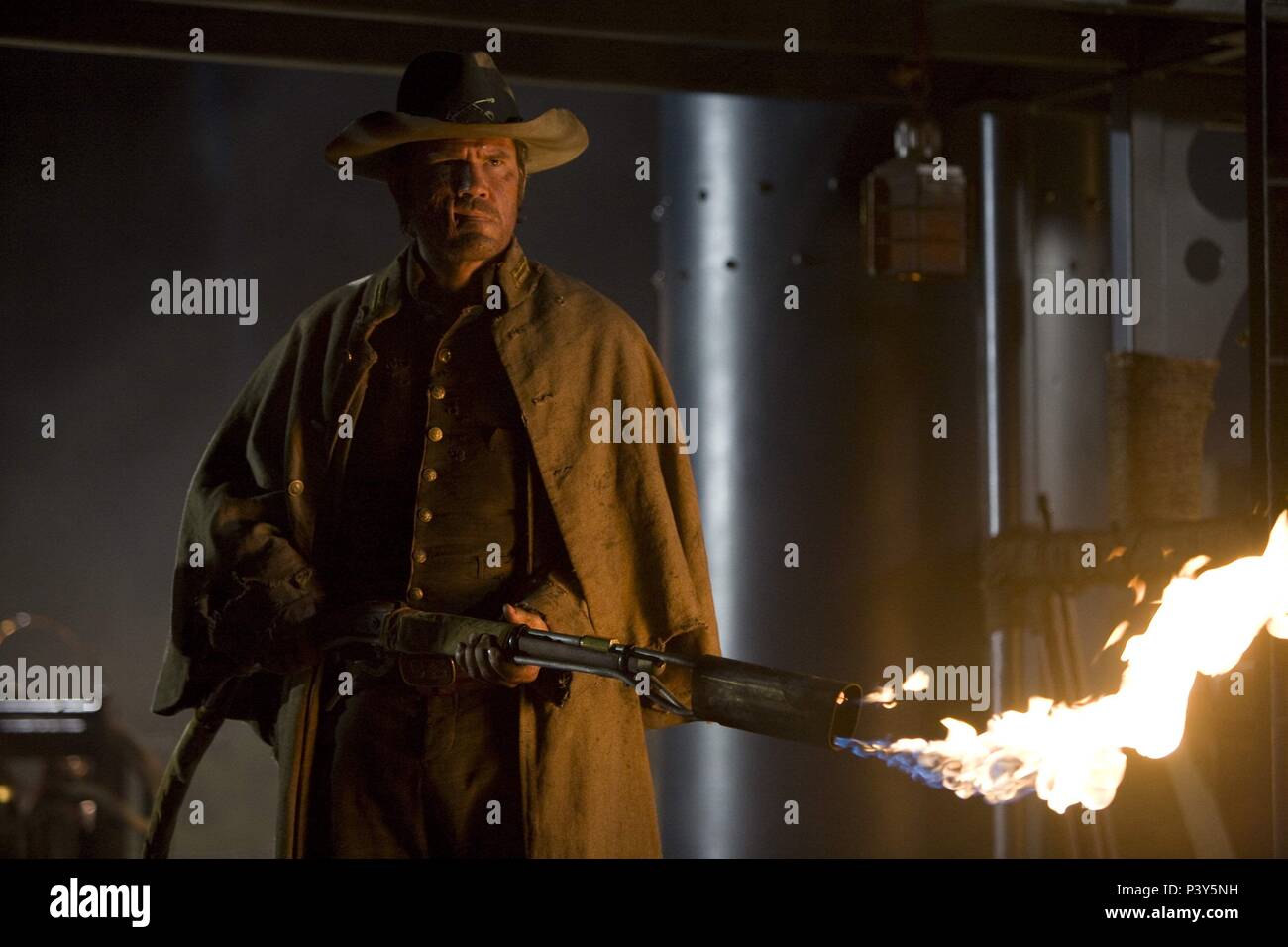 Josh brolin jonah hex hi-res stock photography and images - Alamy