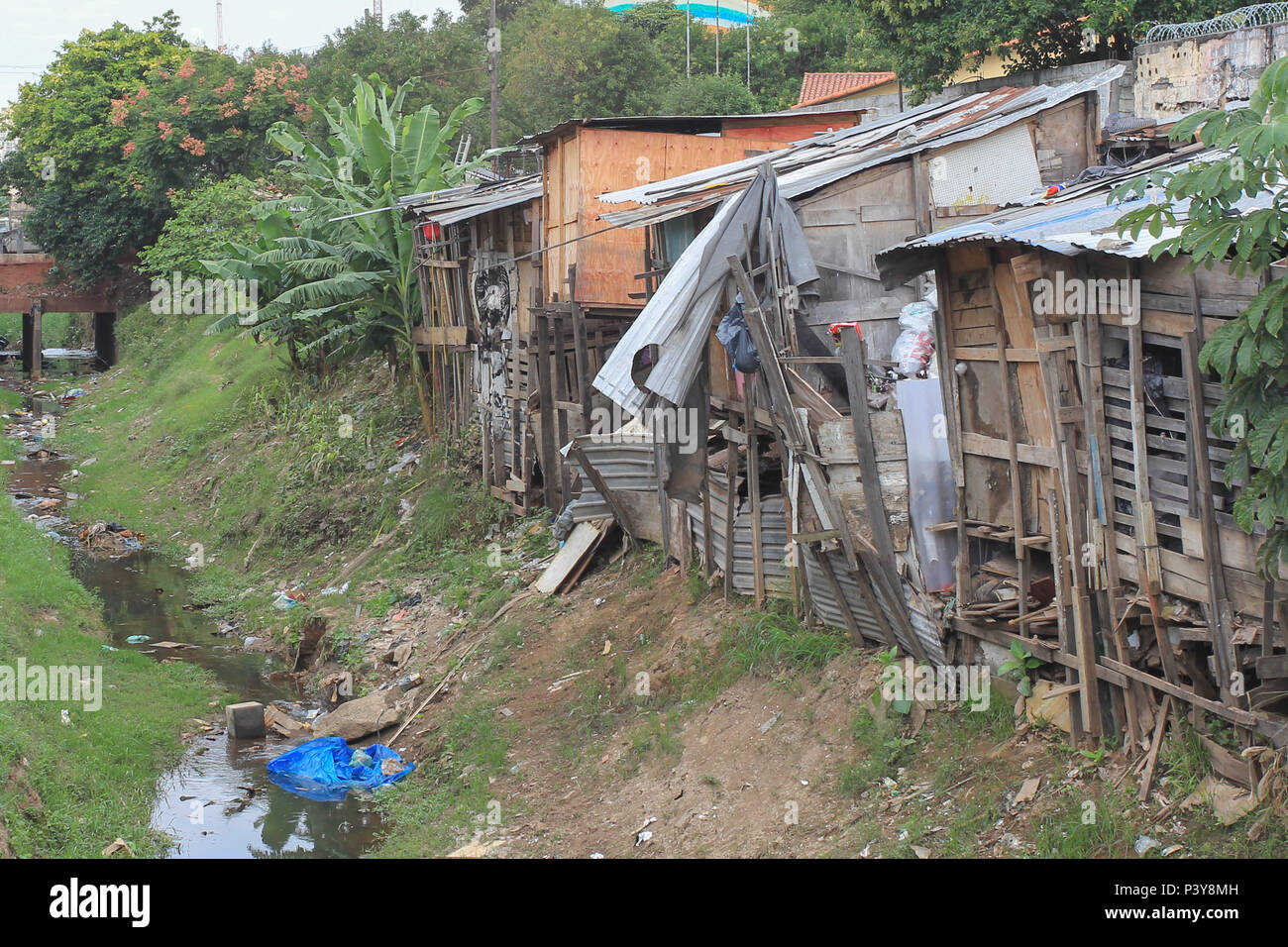 Favela de sao paulo hi-res stock photography and images - Alamy