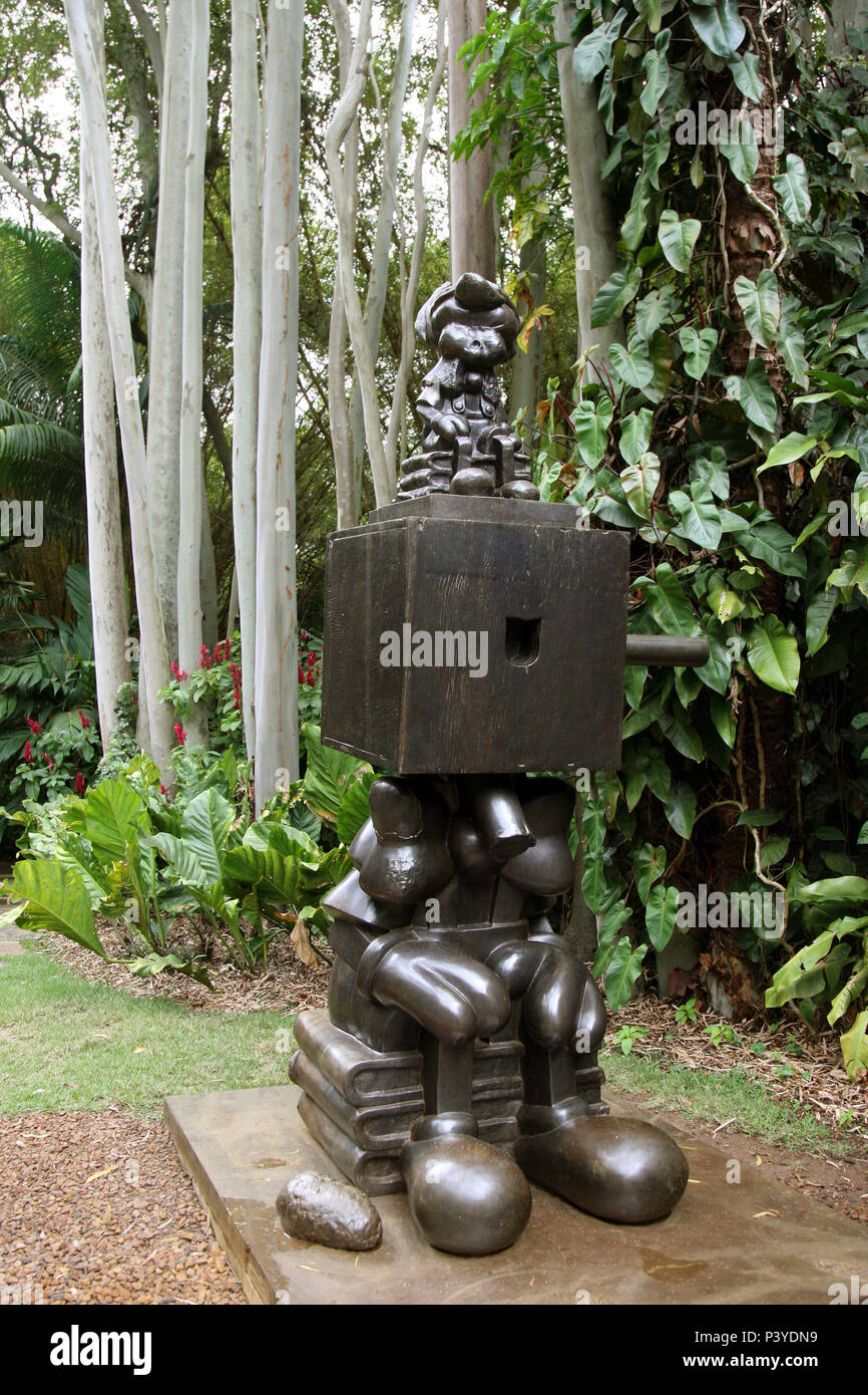 O Instituto Inhotim é a sede de um dos mais importantes acervos de arte ...