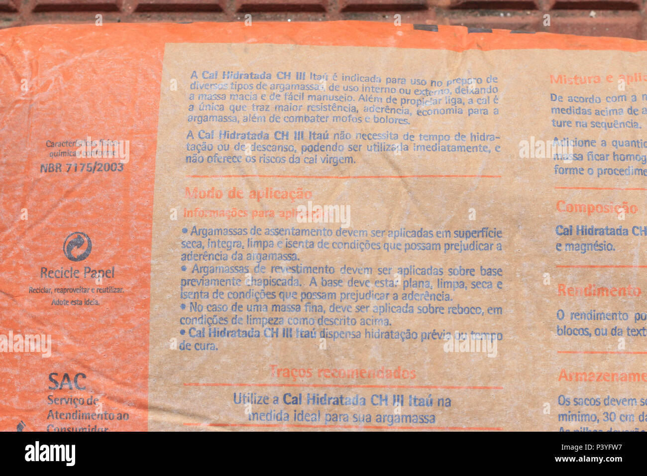 Pacote de 20kg de cal hidratada Stock Photo - Alamy