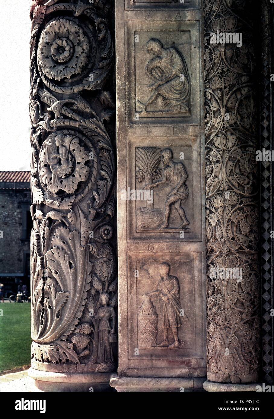 *BAPTISTERIO DET QUICIO DE A PUERTA. Location: BAPTISTERIO, PISA ...