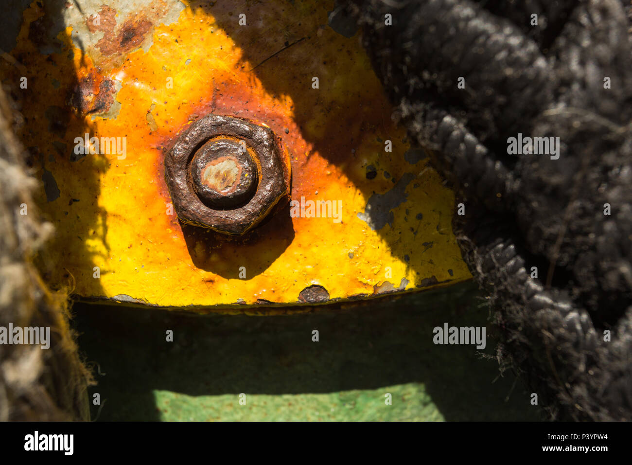 Bolted plate hi-res stock photography and images - Alamy