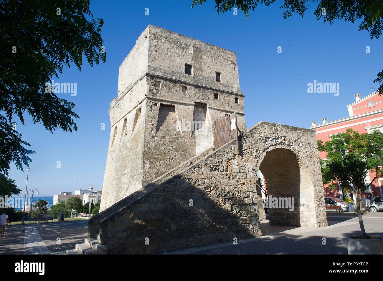 Mola di bari hi-res stock photography and images - Alamy