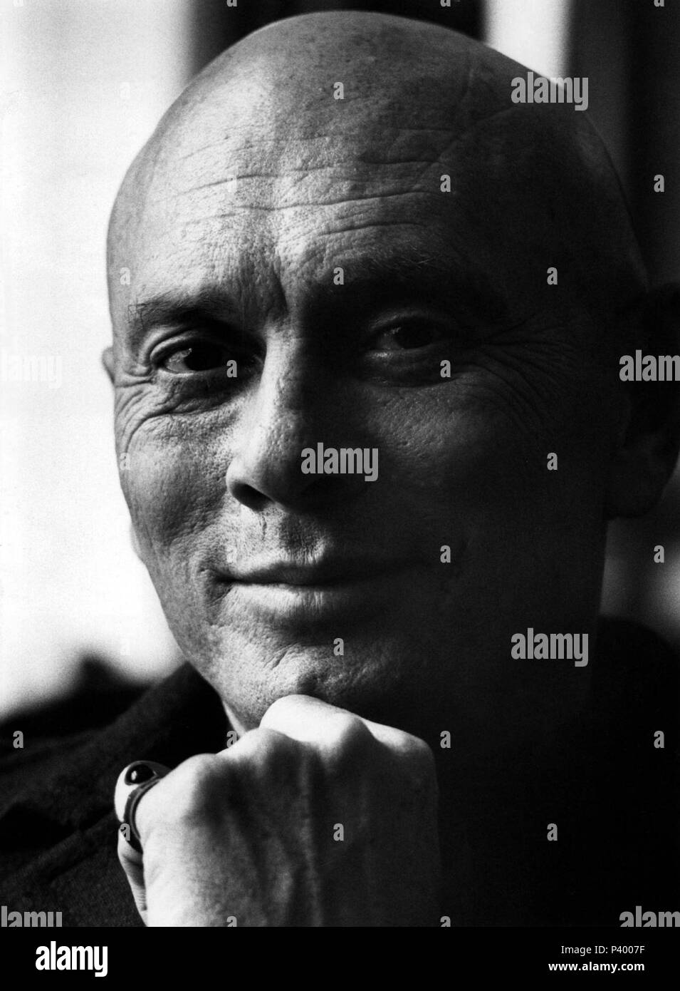 Stars: YUL BRYNNER Stock Photo - Alamy