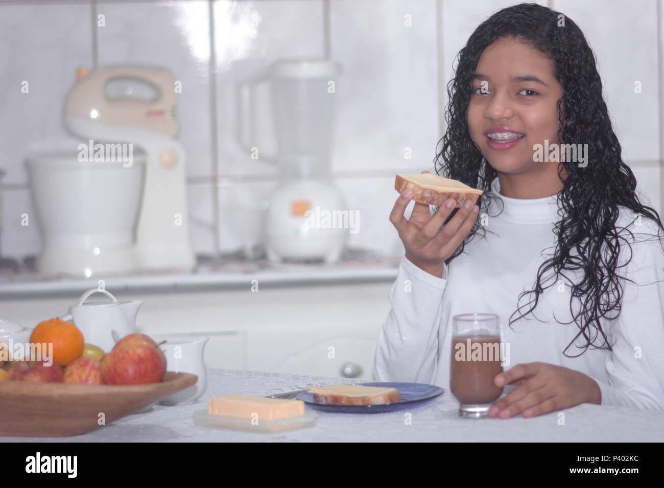 Tomando cafe hi-res stock photography and images - Alamy