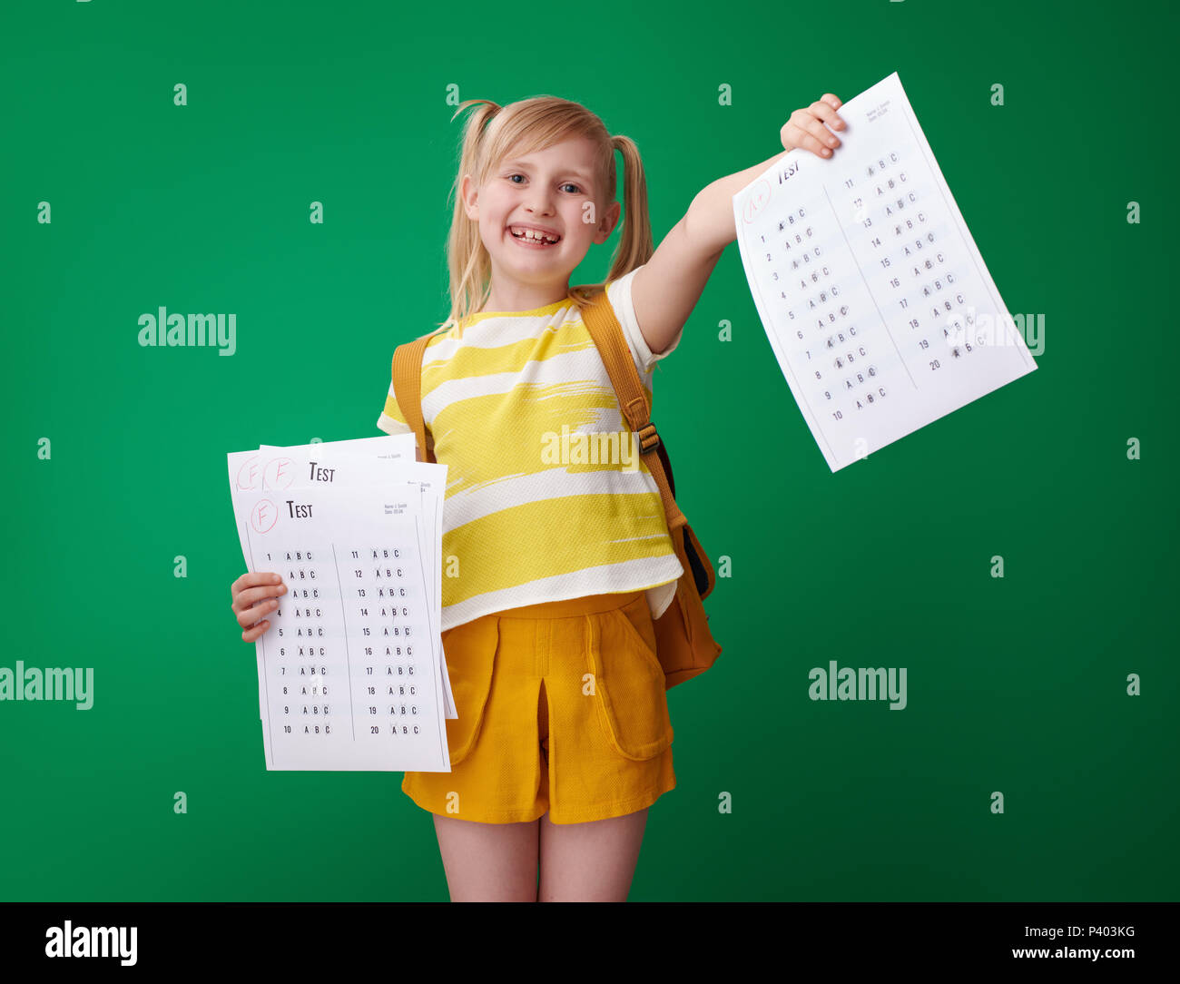 Child show grade hi-res stock photography and images - Alamy