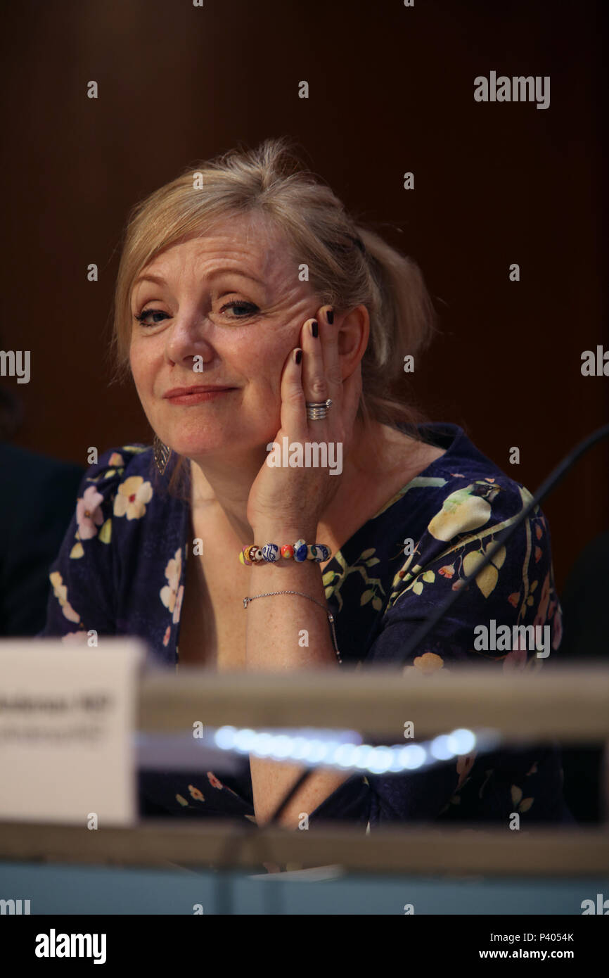 Shadow early years minister tracy brabin hi-res stock photography and ...