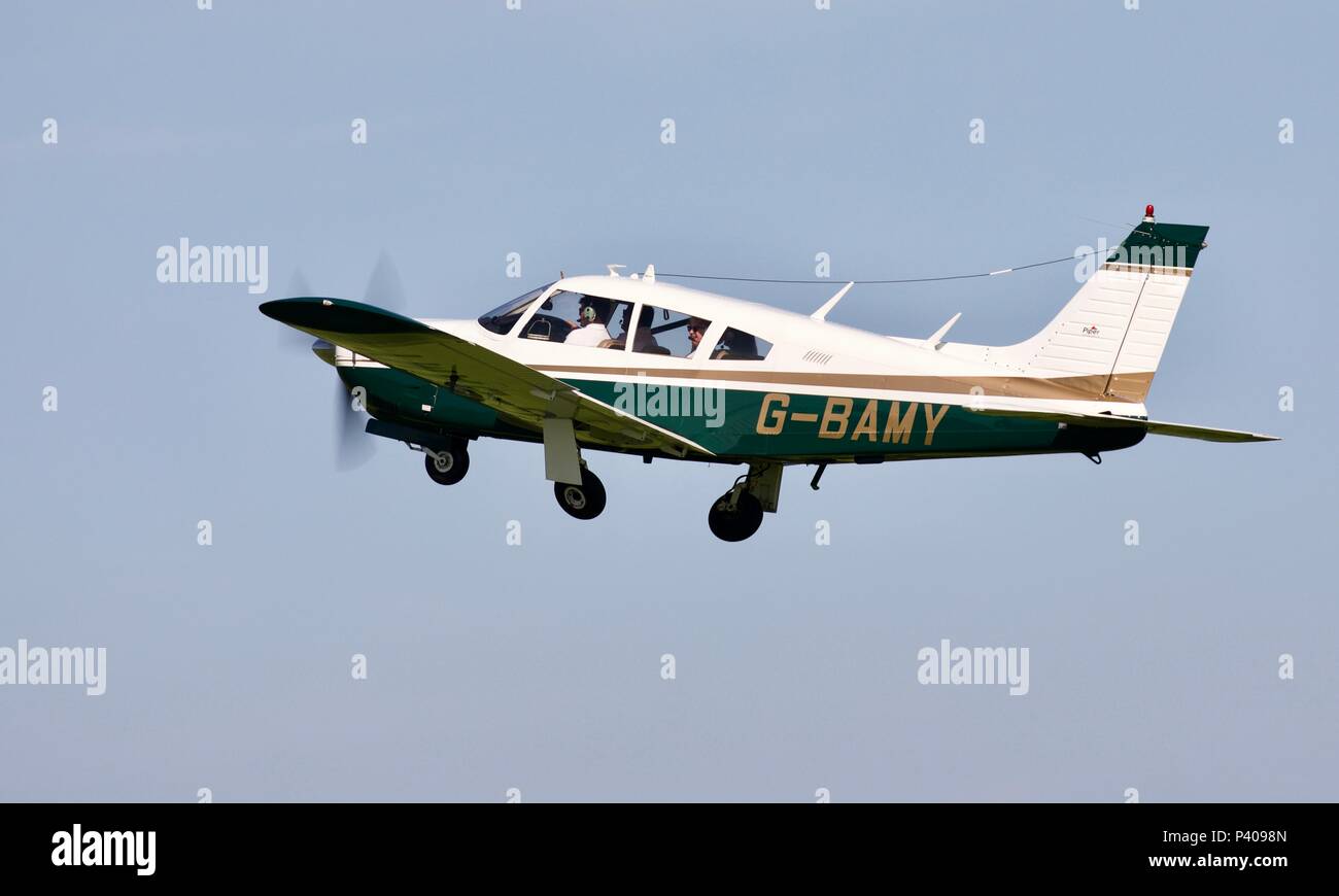 Retractable landing gear hi-res stock photography and images - Alamy