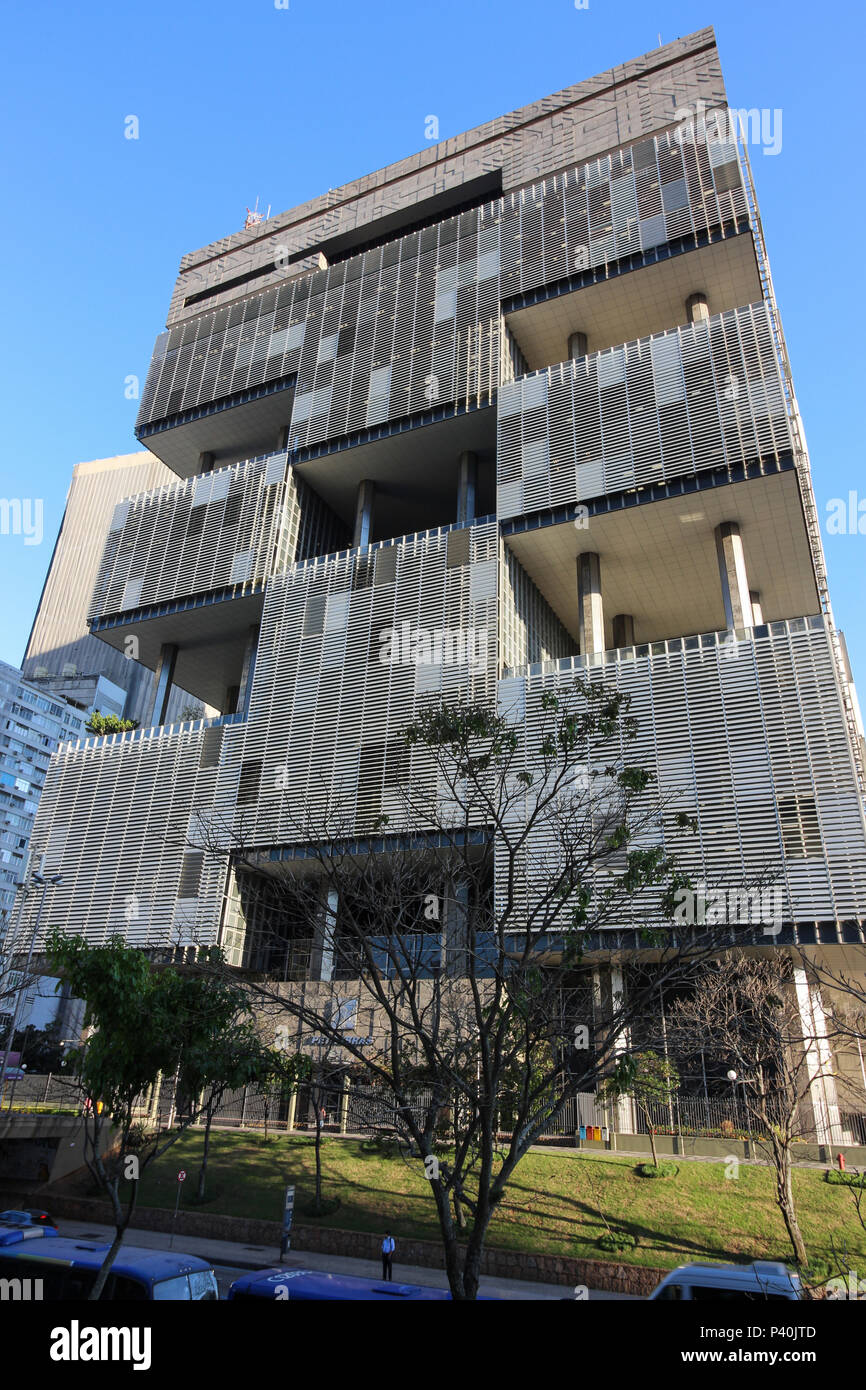 Vista do edifício sede da Petrobras, na Avenida Chile, no Centro do Rio ...