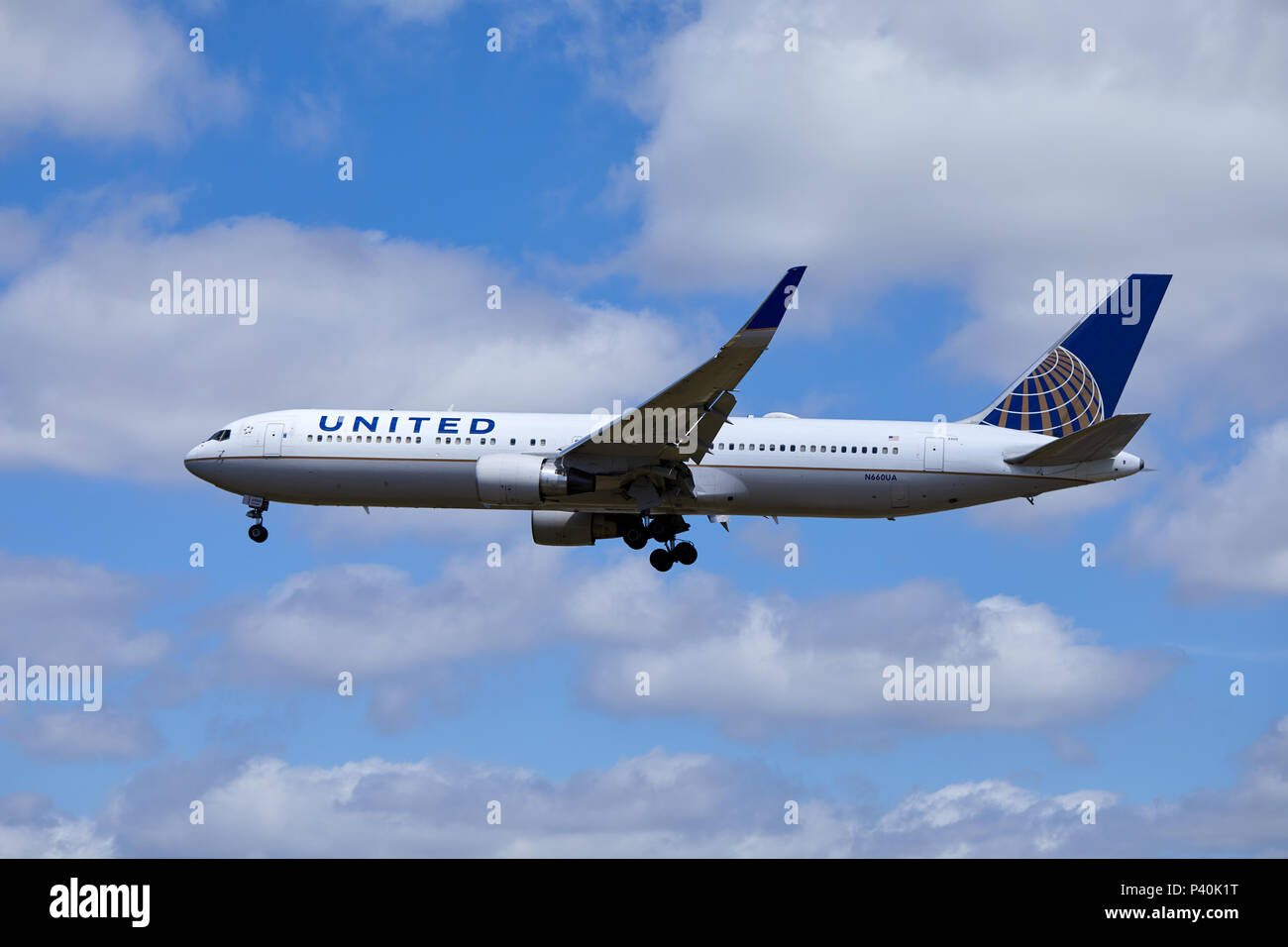 A United Airlines Boeing 767-322 aircraft, registration number N660UA ...