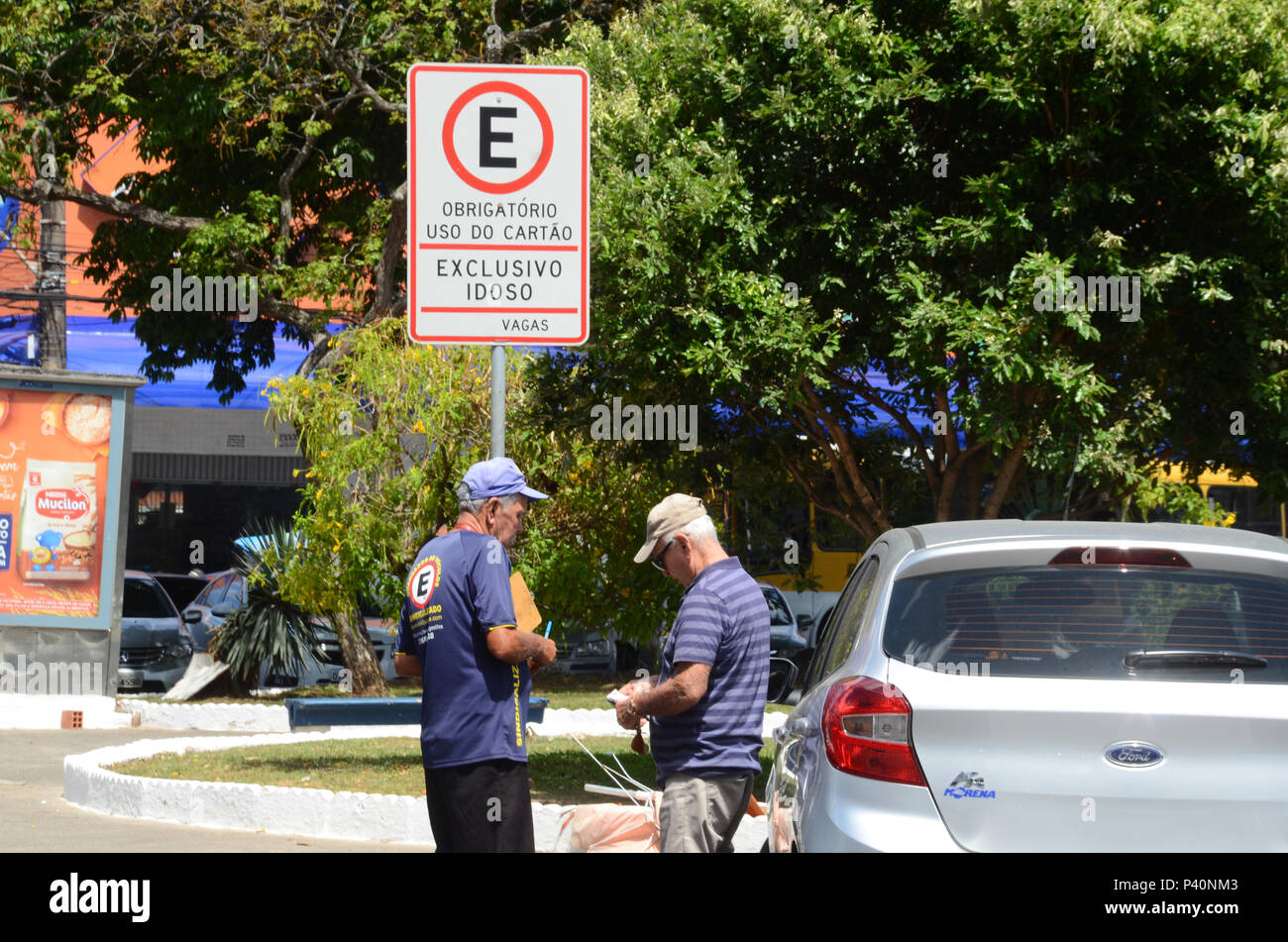 Placas de trânsito em Salvador Stock Photo - Alamy Placas de trânsito em Salvador Stock Photo - Alamy