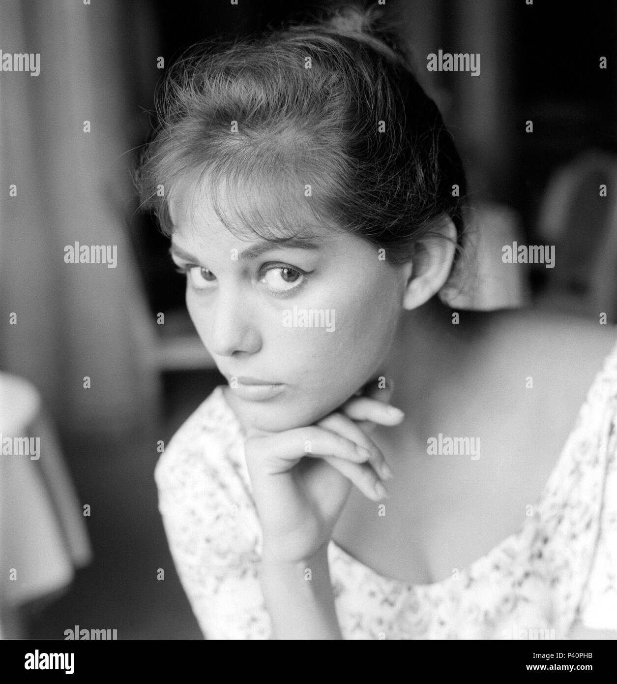 Claudia cardinale portrait hi-res stock photography and images - Alamy