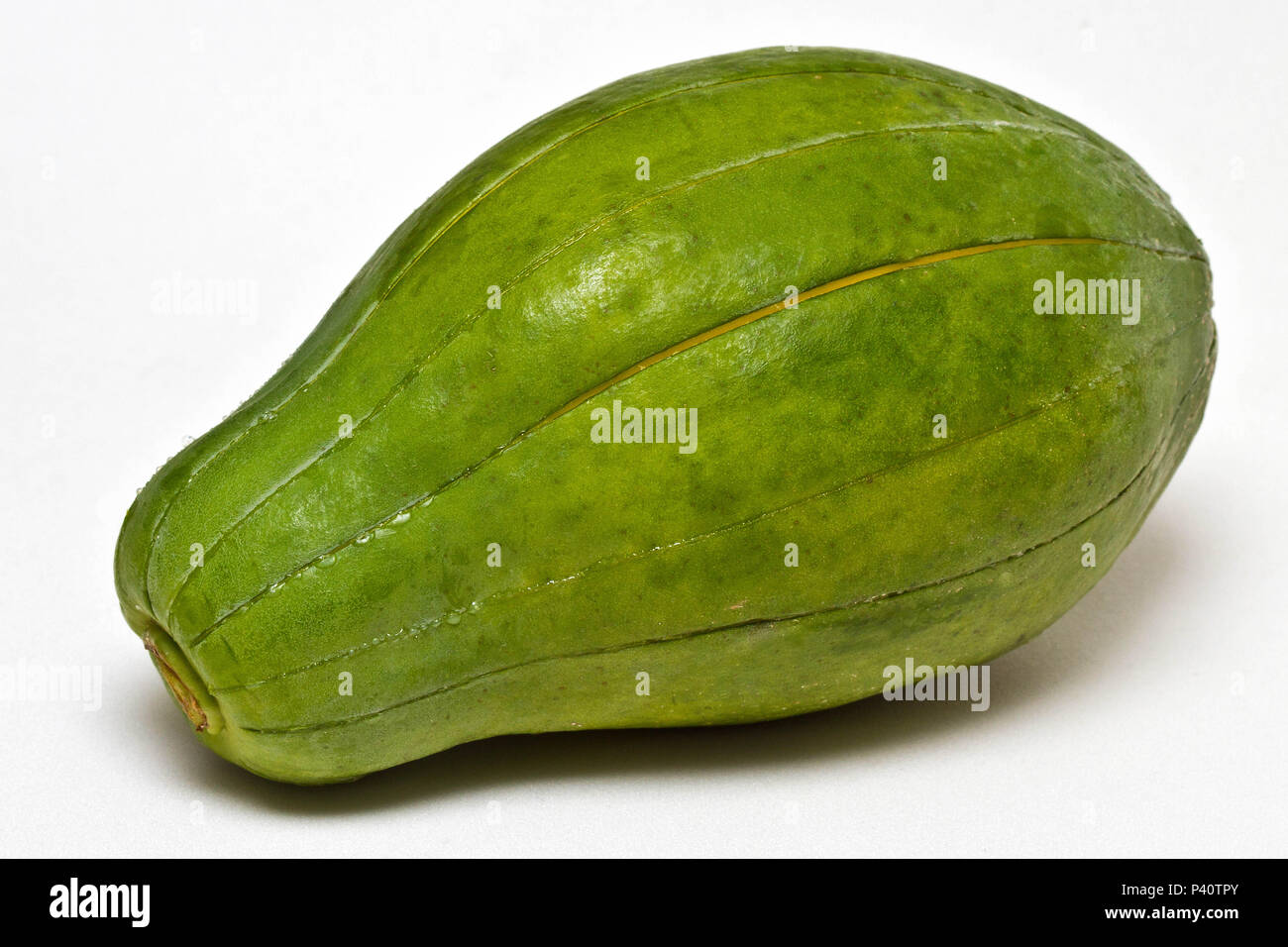 Mamão verde riscado mamão mamão verde fruta fruta verde Stock Photo - Alamy