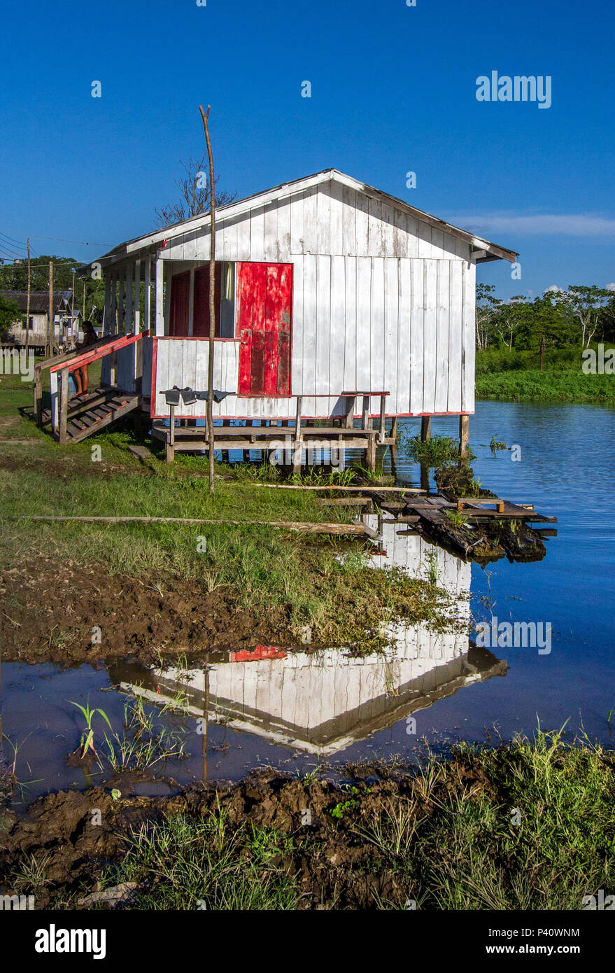 Uarini AM Palafitas Ribeirinha Palafitas Casas Moradias residências Rio ...