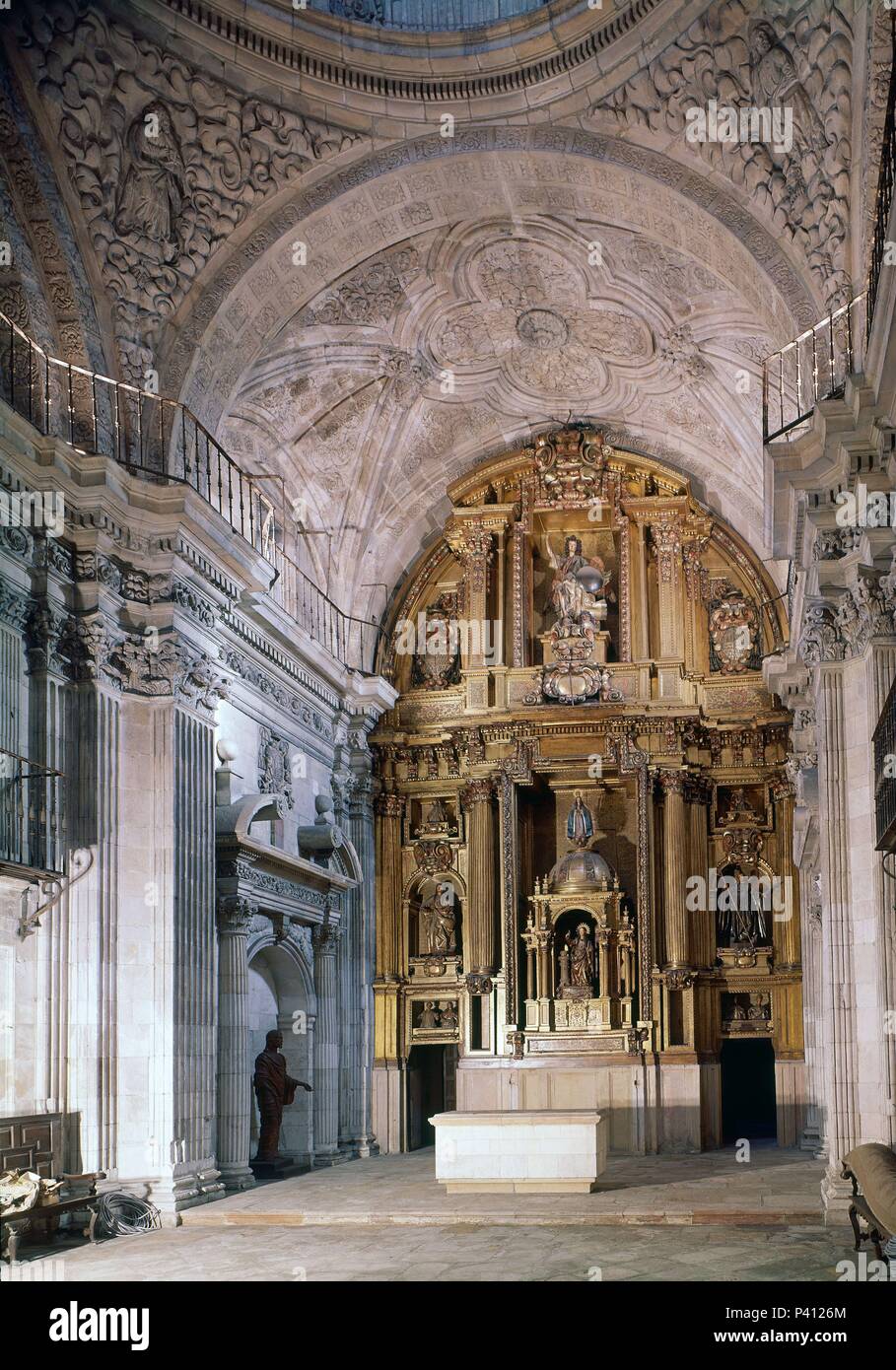CAPILLA DE STA BARBARA-RETABLO BARROCO 1655/1660. Author: Luis ...