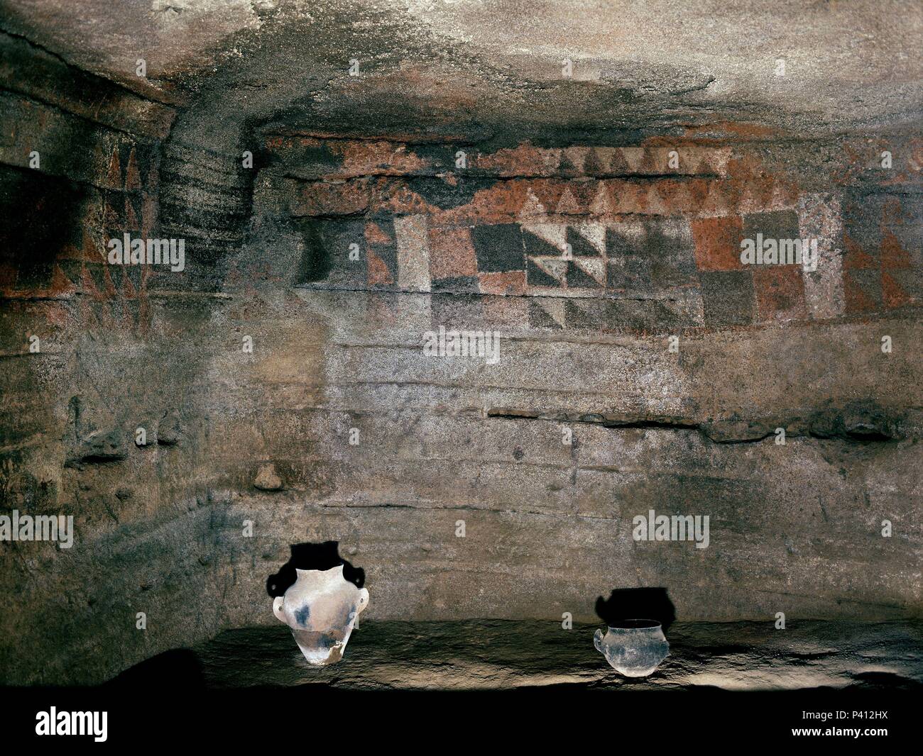 PINTURAS GUANCHES. Location: CUEVA, GALDAR, GRAN CANARIA, SPAIN Stock ...