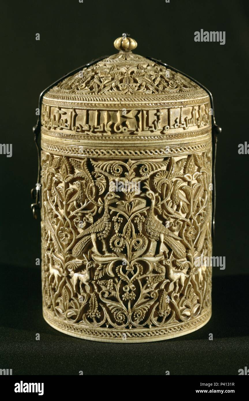 Ivory pyxis from the Medina de Azahara. 964. Madrid, National ...