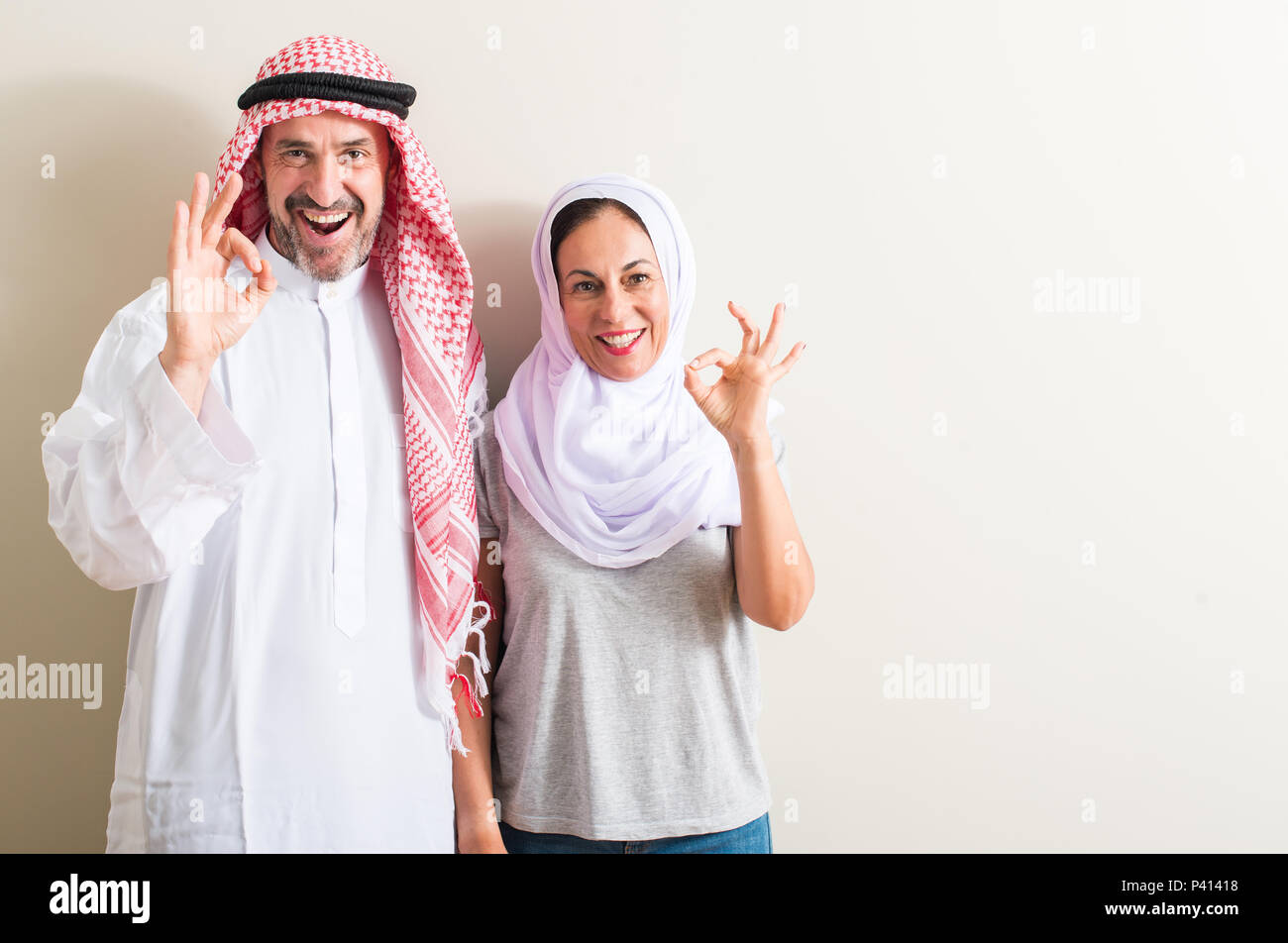 Keffiyeh woman hi-res stock photography and images - Alamy