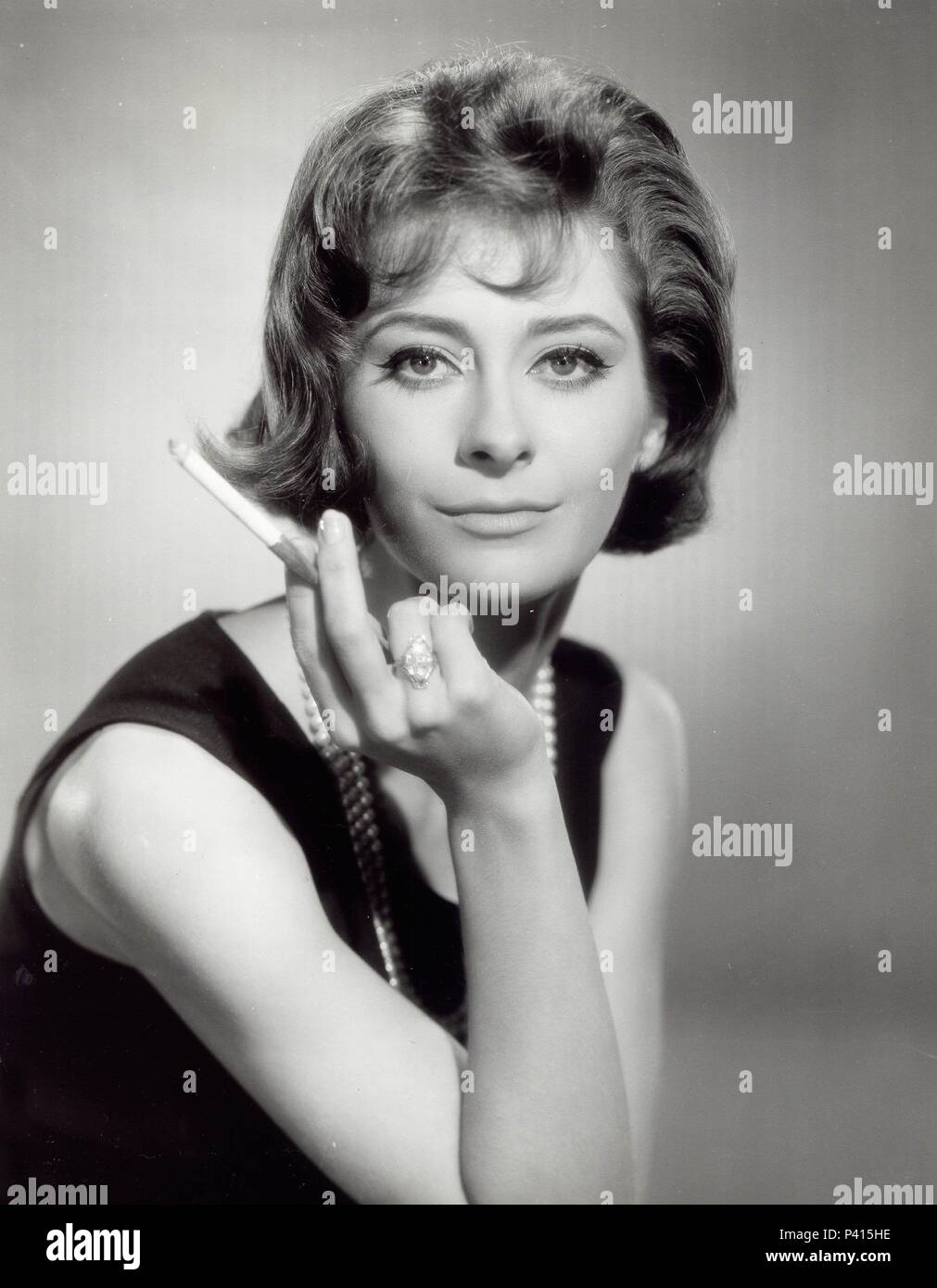 Elizabeth ashley hi-res stock photography and images - Alamy