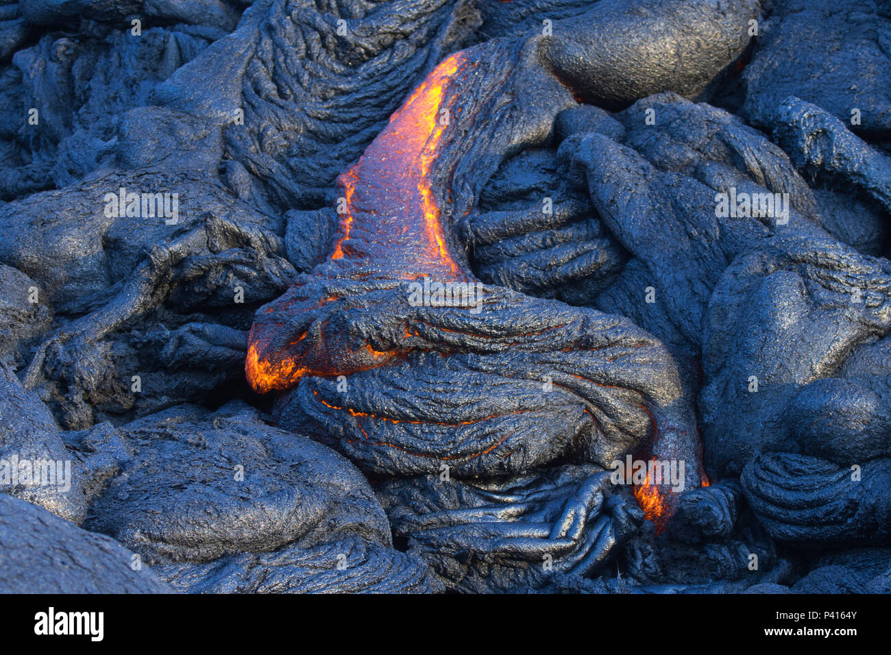 Pahoehoe lava flow, Hawaii Volcanoes National Park, Big Island, Hawaii ...