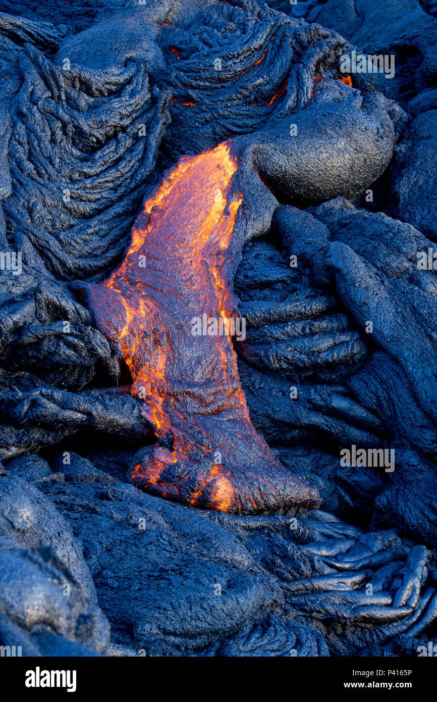Pahoehoe lava flow, Hawaii Volcanoes National Park, Big Island, Hawaii ...