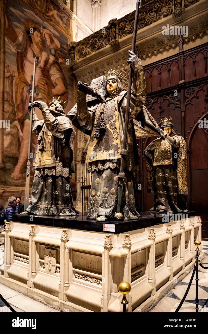 Christopher columbus tomb hi-res stock photography and images - Alamy
