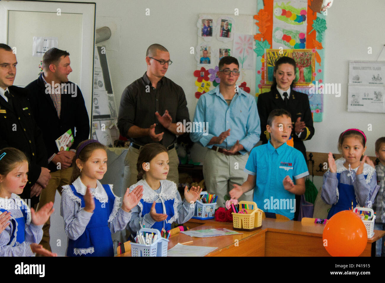Romania school read hi-res stock photography and images - Alamy