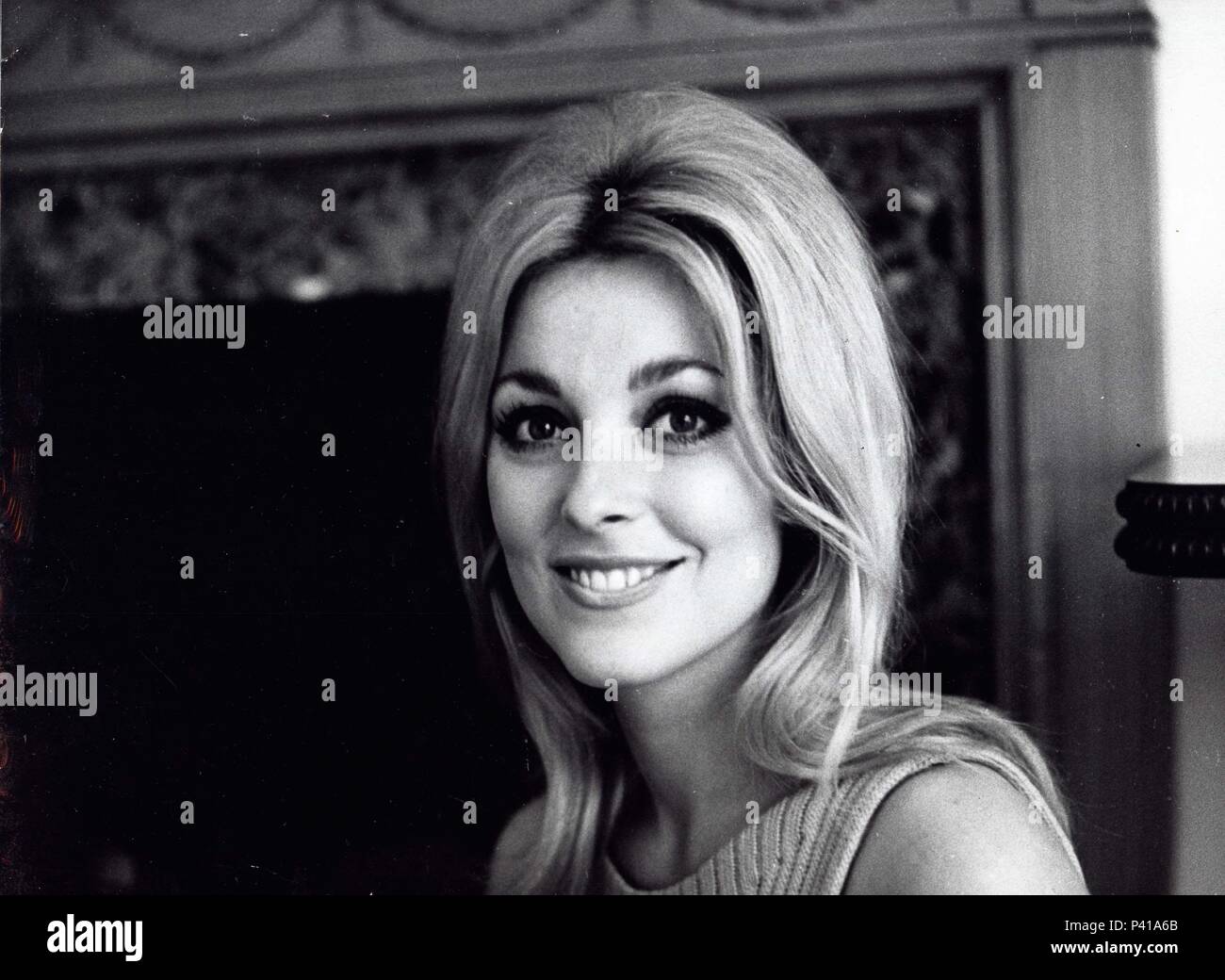 Sharon tate hi-res stock photography and images - Alamy