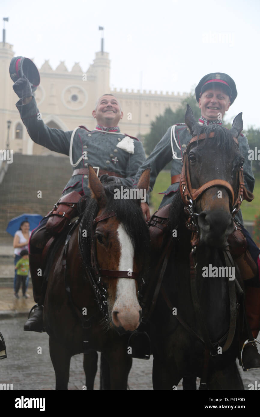 U.S. Army Lt. Col. Deric Holbrook, 2nd Cavalry Regiment Squadron ...