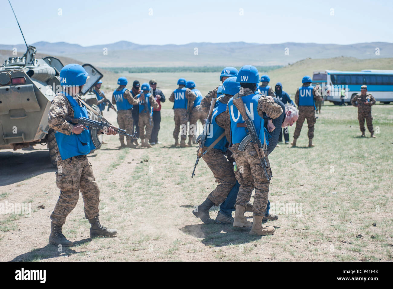 Peacekeeping soldier mines hi-res stock photography and images - Alamy