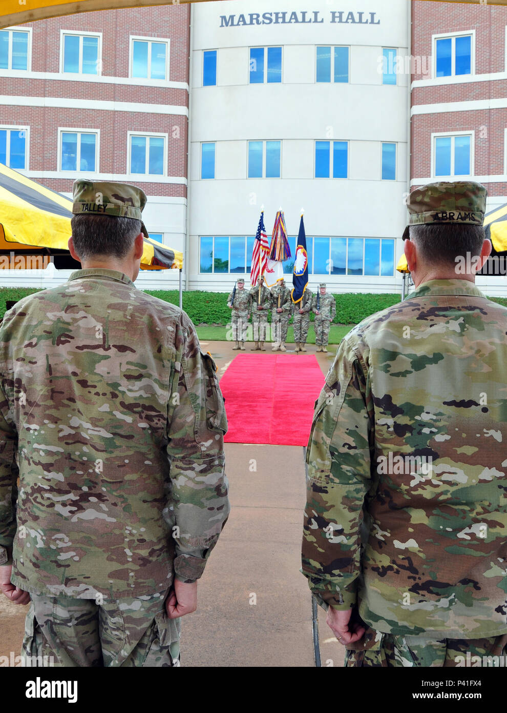 The U.S. Army Reserve bid farewell to its seventh commanding general ...