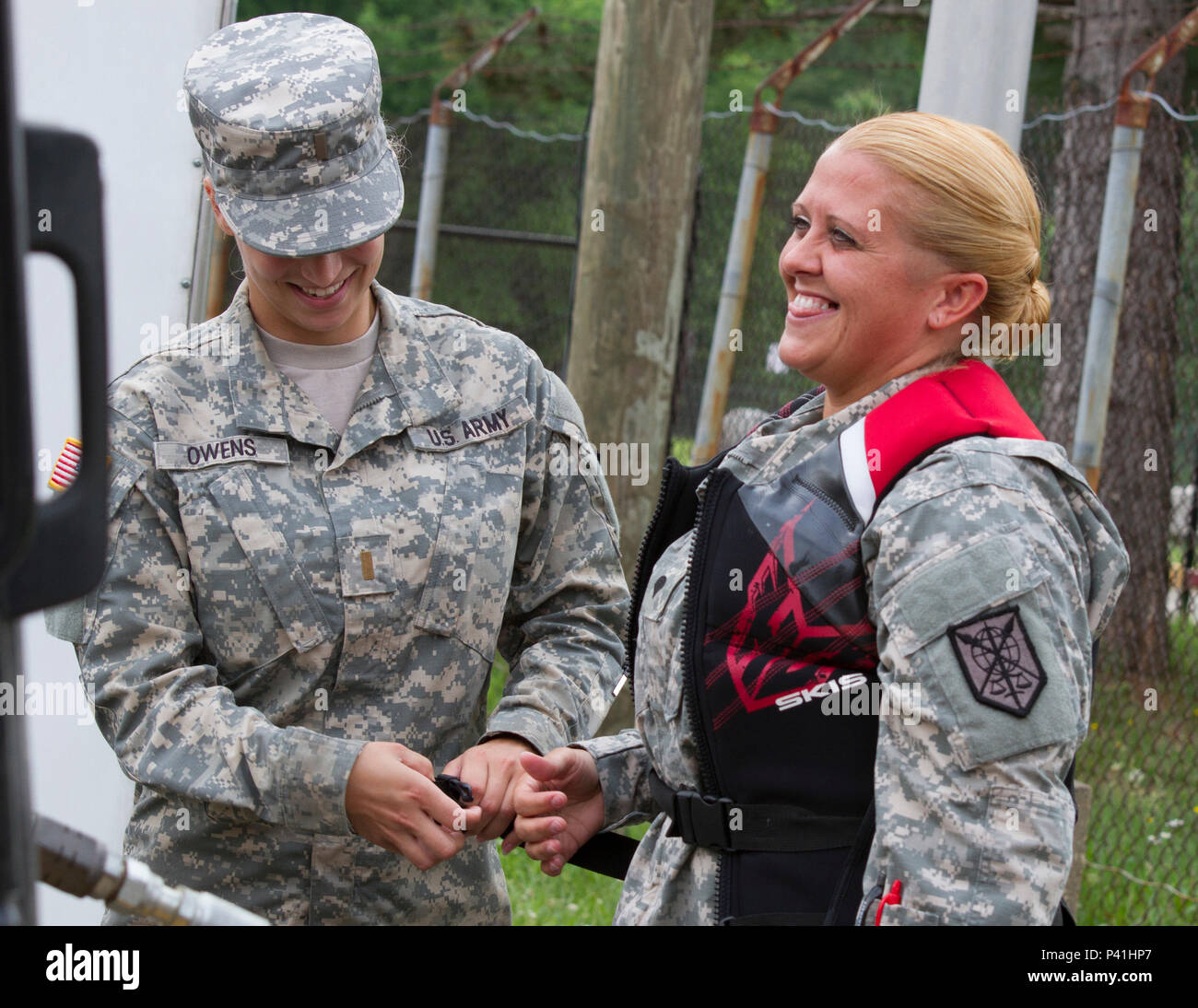 Second Lt. Kaili Owens (left), a U.S. Army Reserve Soldier assigned to ...