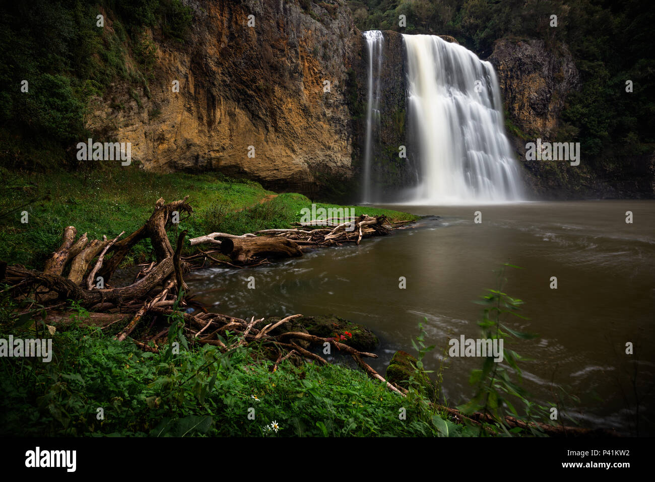 Huna Waterfall South Auckland New Zealand Stock Photo - Alamy