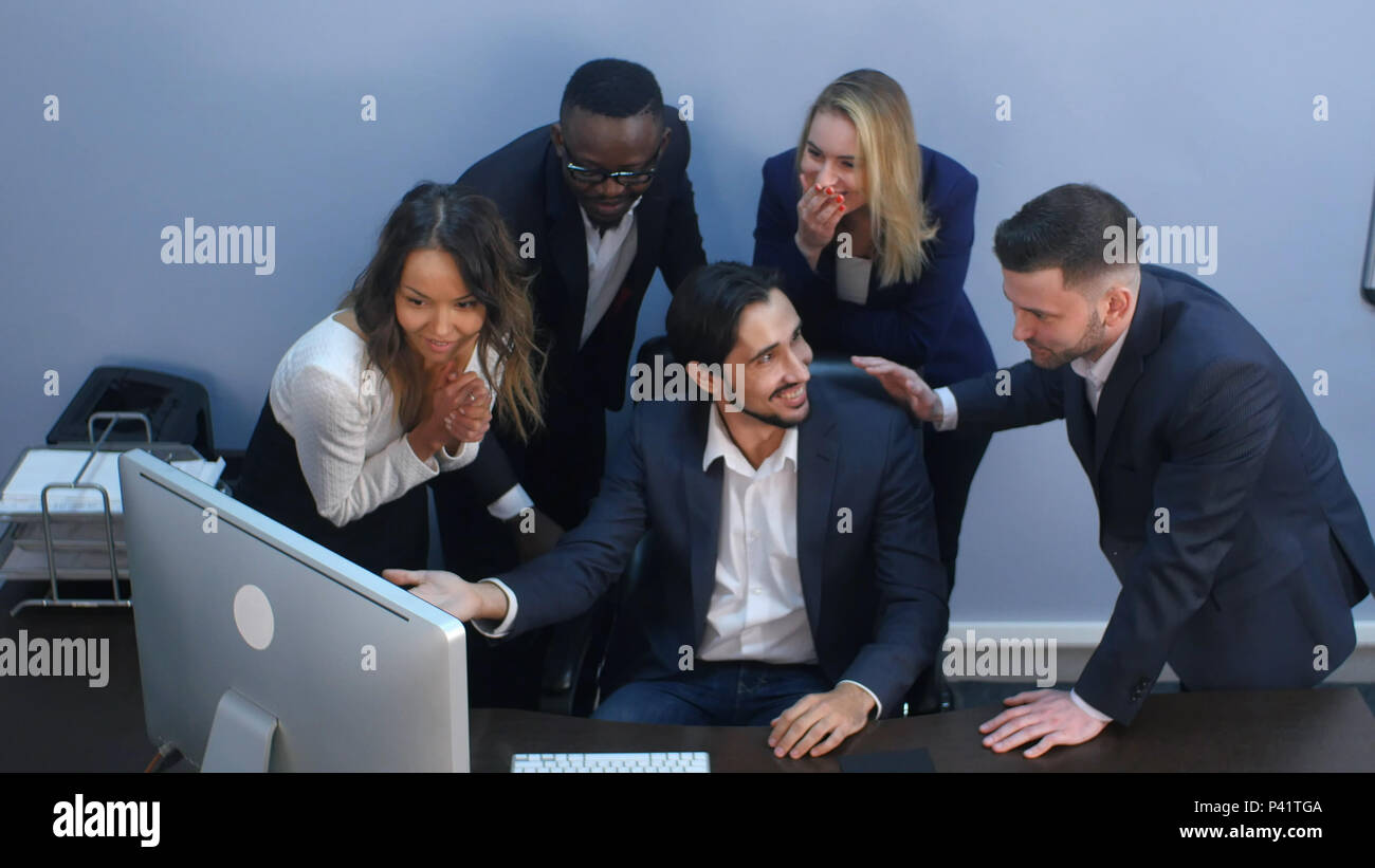 Group shocked people looking up hi-res stock photography and images - Alamy
