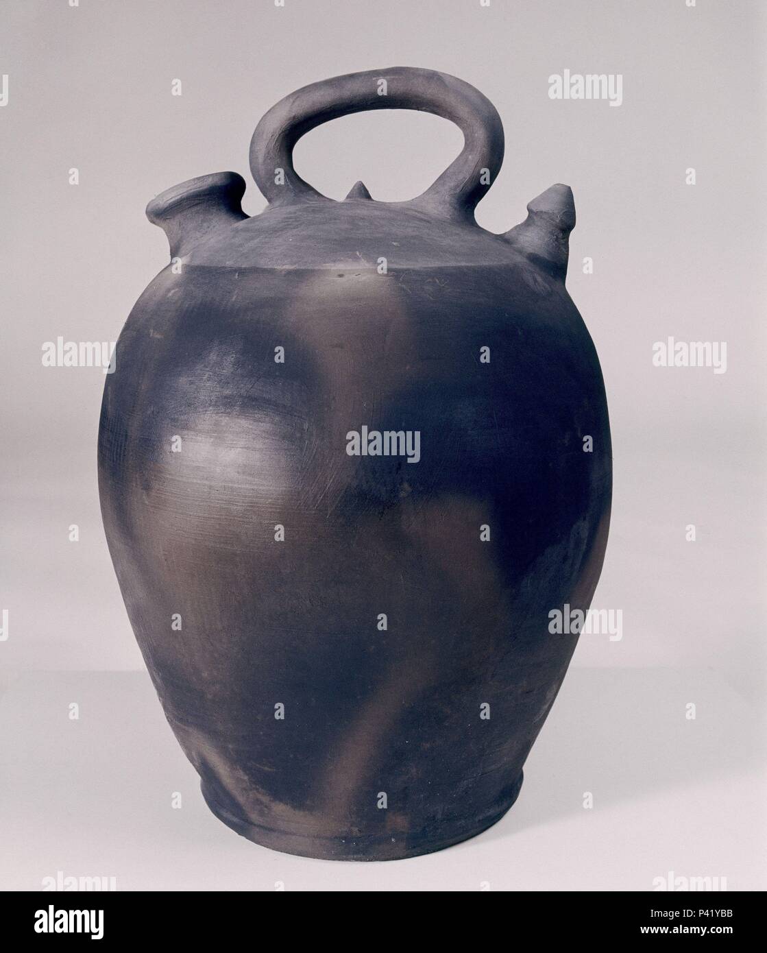 Botijo hi-res stock photography and images - Alamy