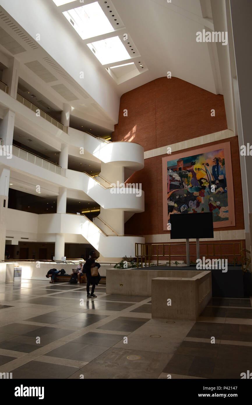 The british library interior london hi-res stock photography and images ...