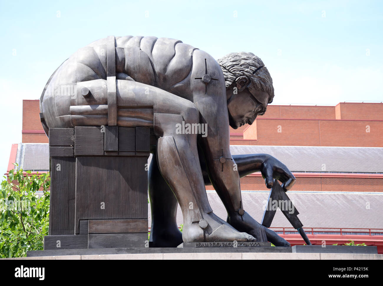 Statue of Sir Isaac Newton, British Museum, London Stock Photo - Alamy